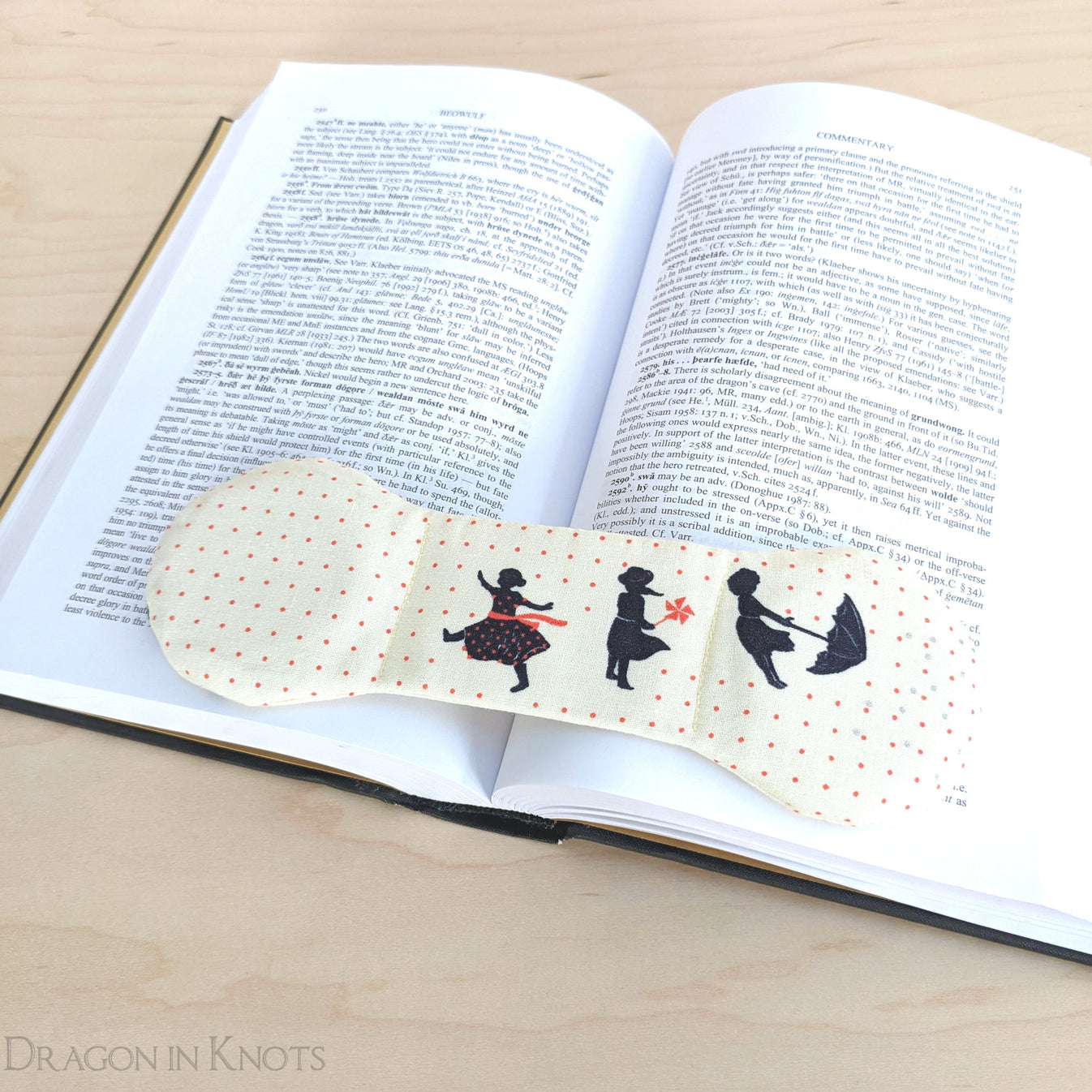 Windy Day Book Weight - Hands-free Reading Accessory – Dragon in Knots